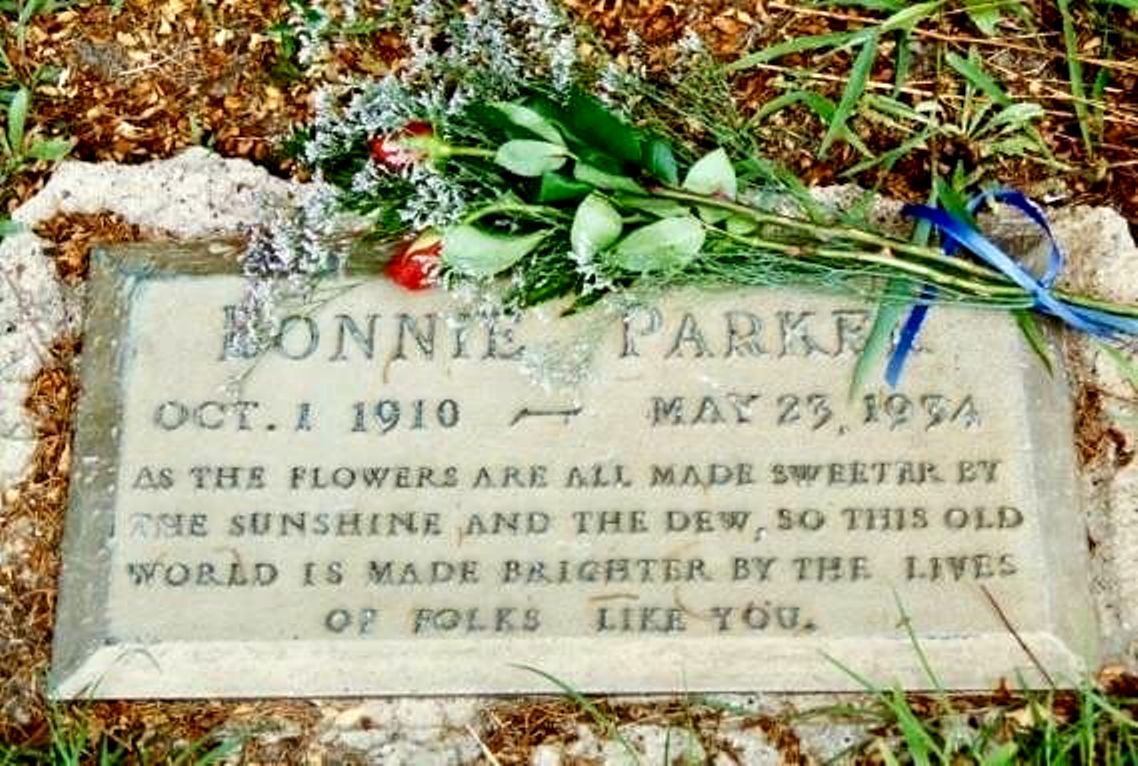 Bonnie Clyde Life in Pictures